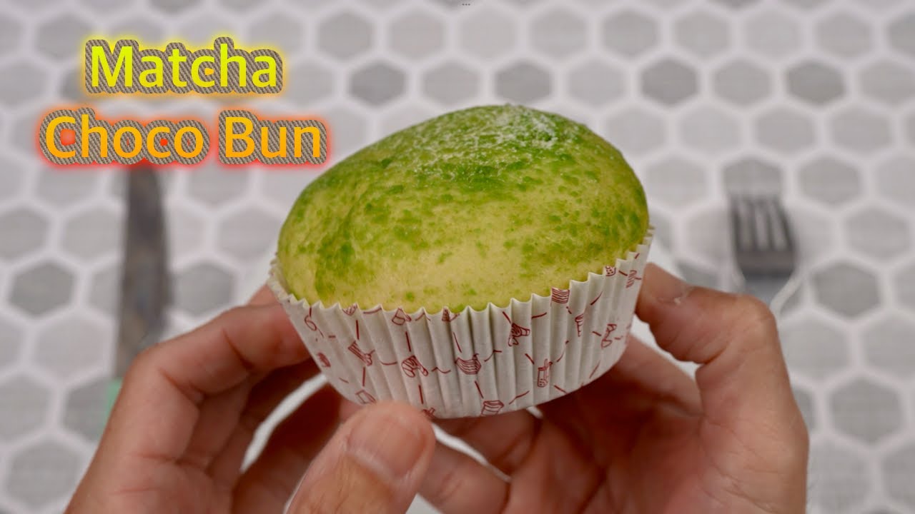 Matcha Choco Bun, 85°C Bakery’s – The BEST Bun Ever! - YouTube