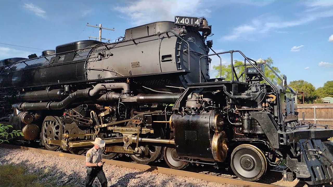 Big Boy Steam engine passing through Pilot Point Texas. - YouTube