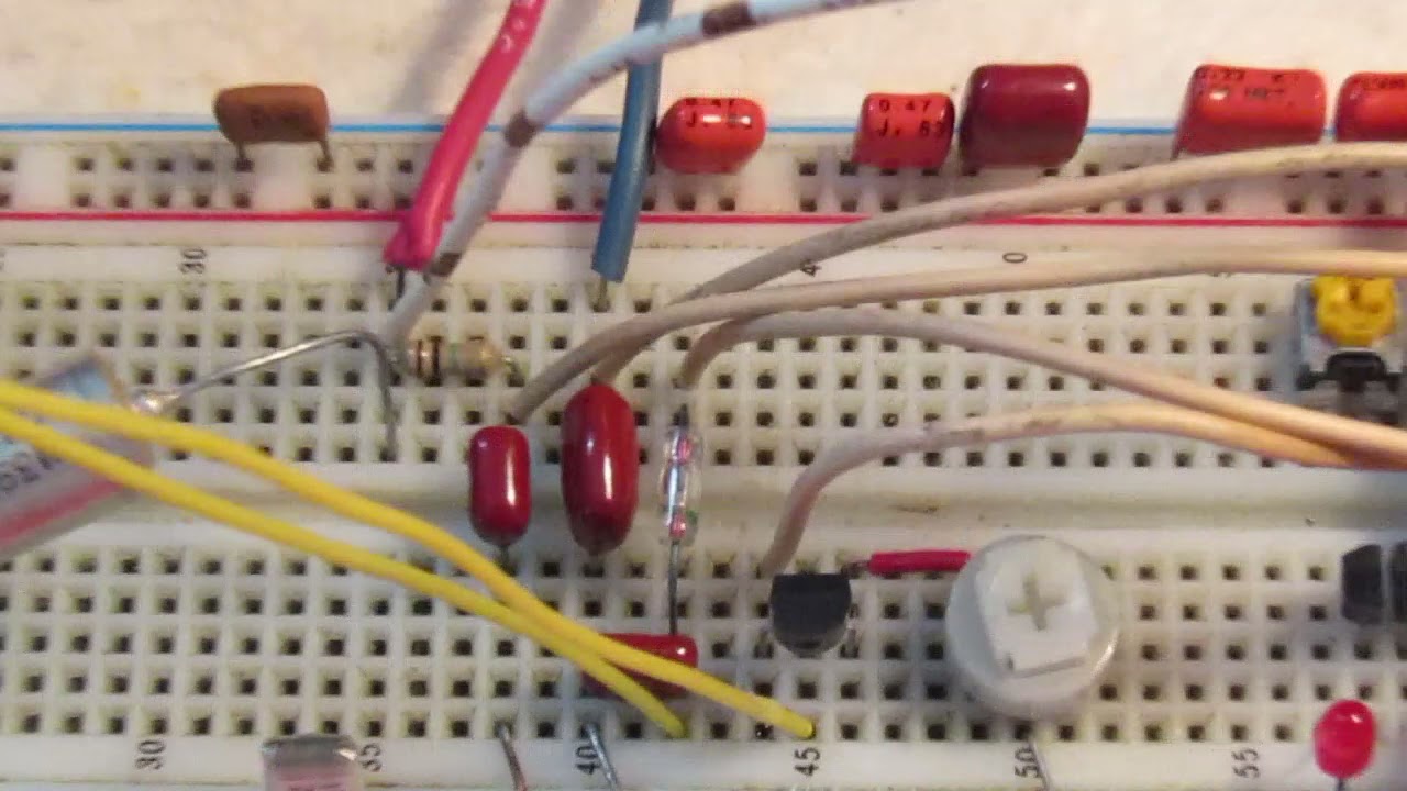 Radio using Reflex circuit with MPSA18 NPN transistor - YouTube