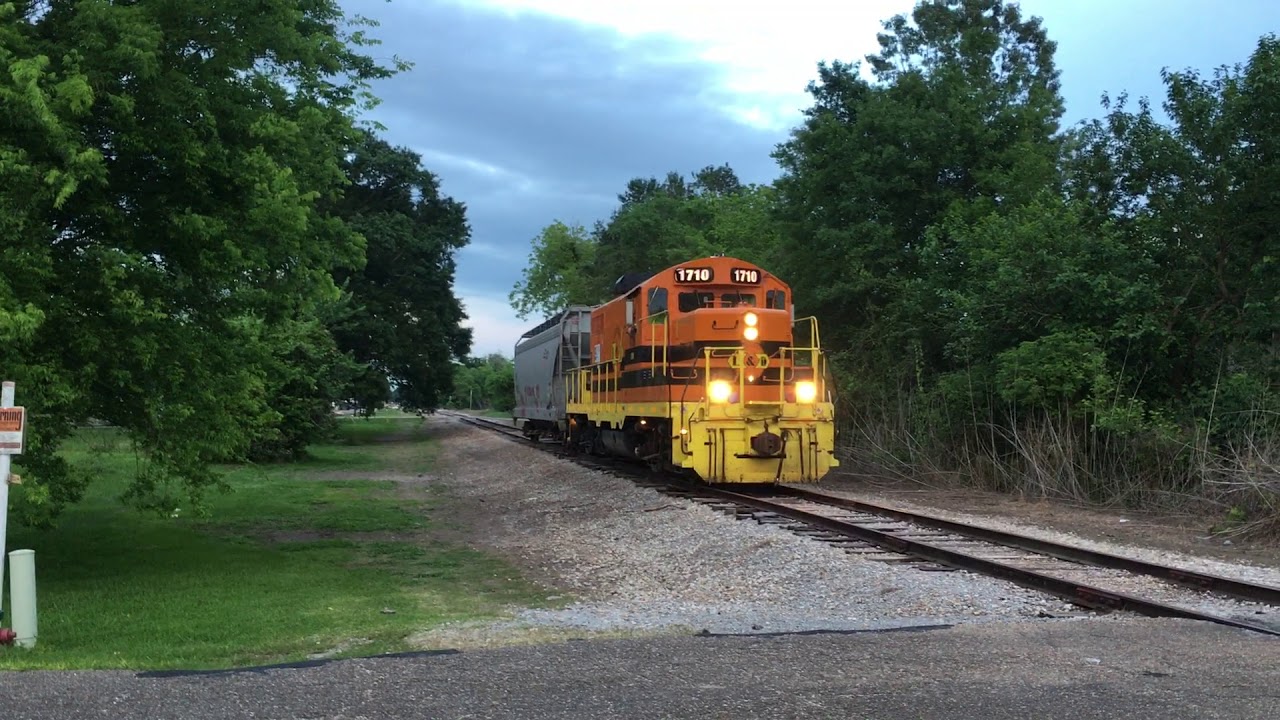 Surprise Train: LDRR 1710 (04/03/20) - YouTube