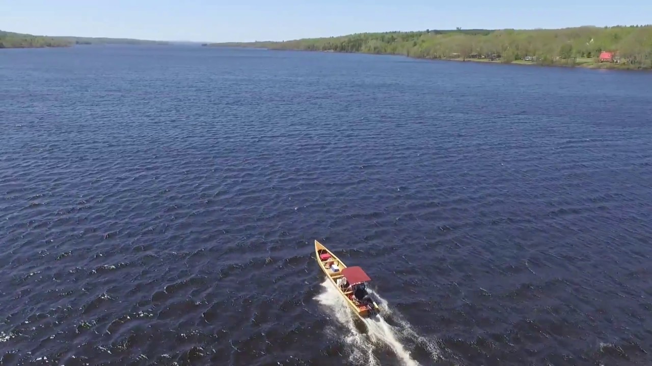 The Fastest Canoe. - YouTube