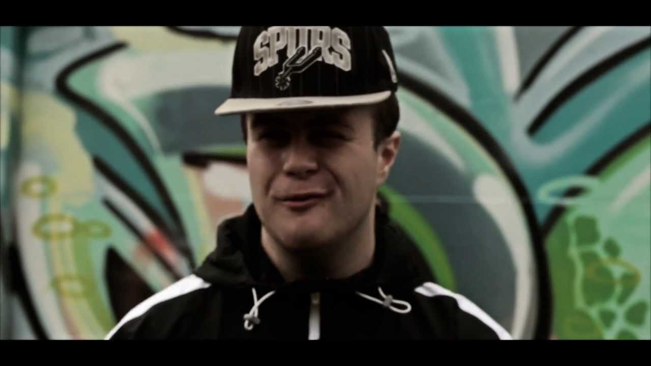 Rdot - Versace Remix [Net Video] - YouTube