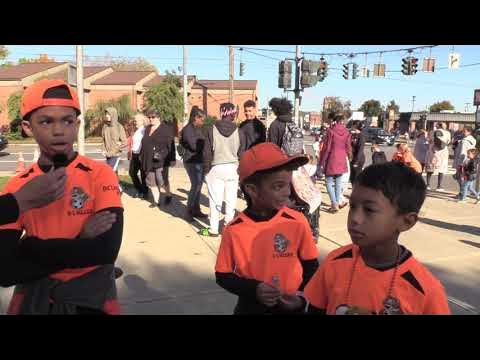 UE Homecoming Parade 2022 - YouTube