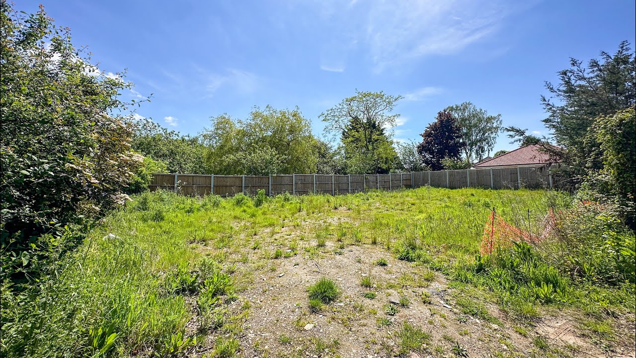 PLOT OF LAND IN POINT CLEAR - Plot With Full Planning Permission for 3 ...