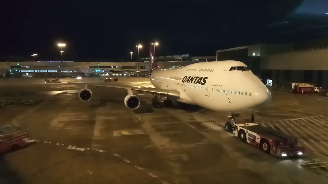 Qantas B747-400ER Pushback at Sydney Airport - YouTube