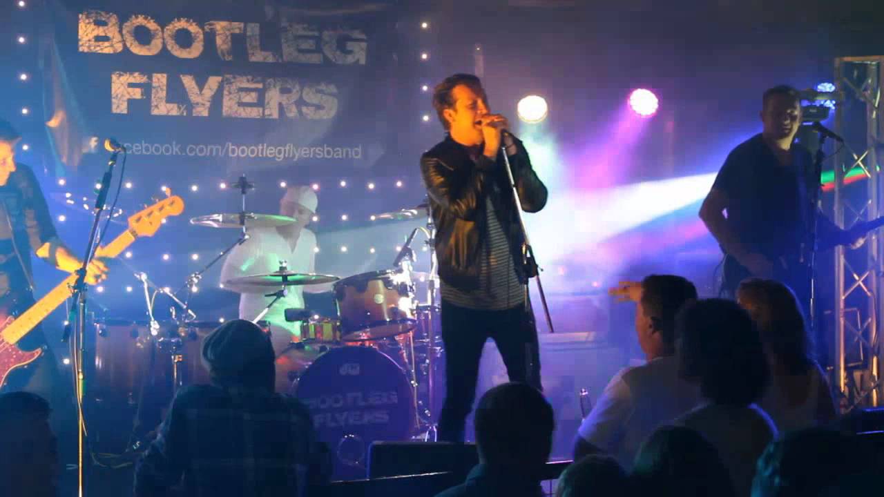 Bootleg Flyers 2016 band showreel - YouTube