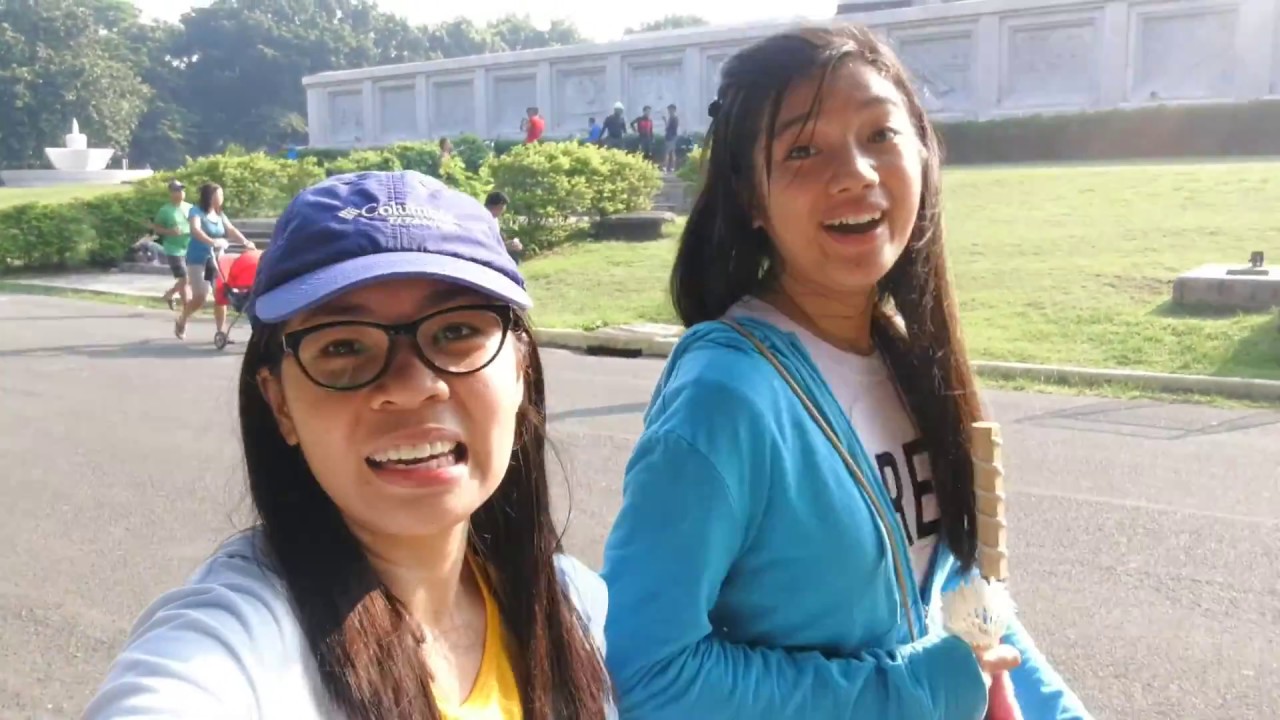 Vlog 001 - Running while vlogging around Quezon City Circle!:) - YouTube