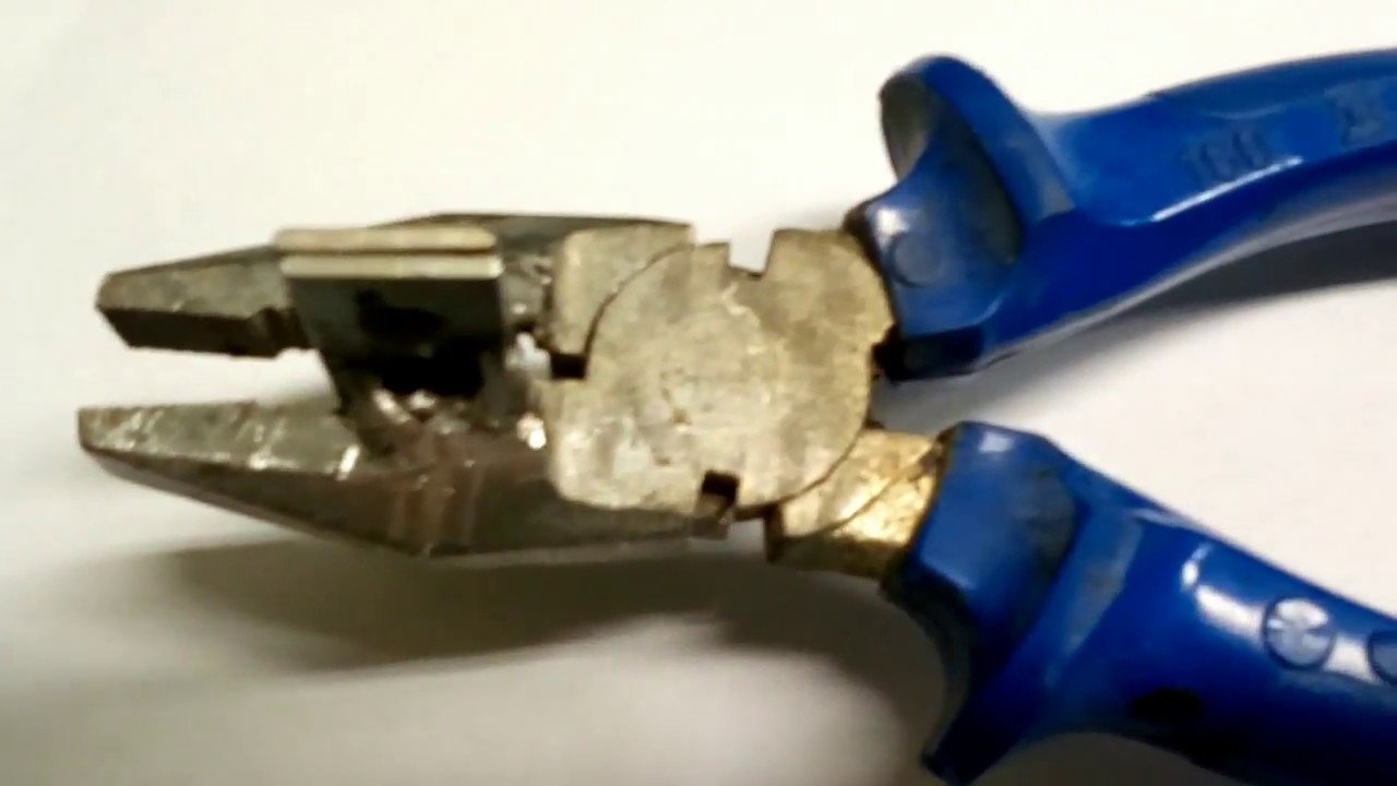 homemade pliers on straight pull or thin spokes/kliešte na rovne alebo ...