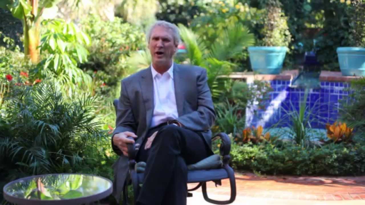 A Backyard Tour with Robert Dow - YouTube