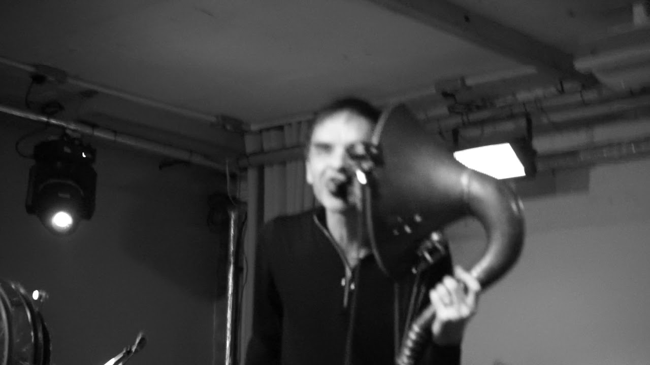 Thomas Truax. Cobalt Studios, Newcastle, March 2019. - YouTube