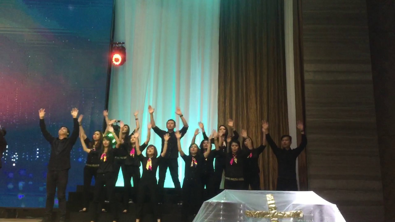 Happy Choir NDC BW2 - Holy, Holy, Holy - YouTube