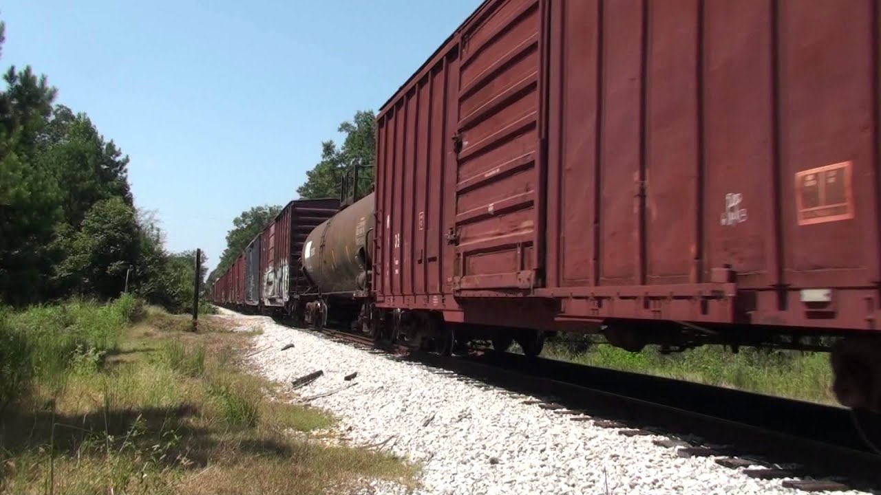 Bay Line Railroad GP38 #506 leads Meridian & Bigbee Railroad L-126 at ...