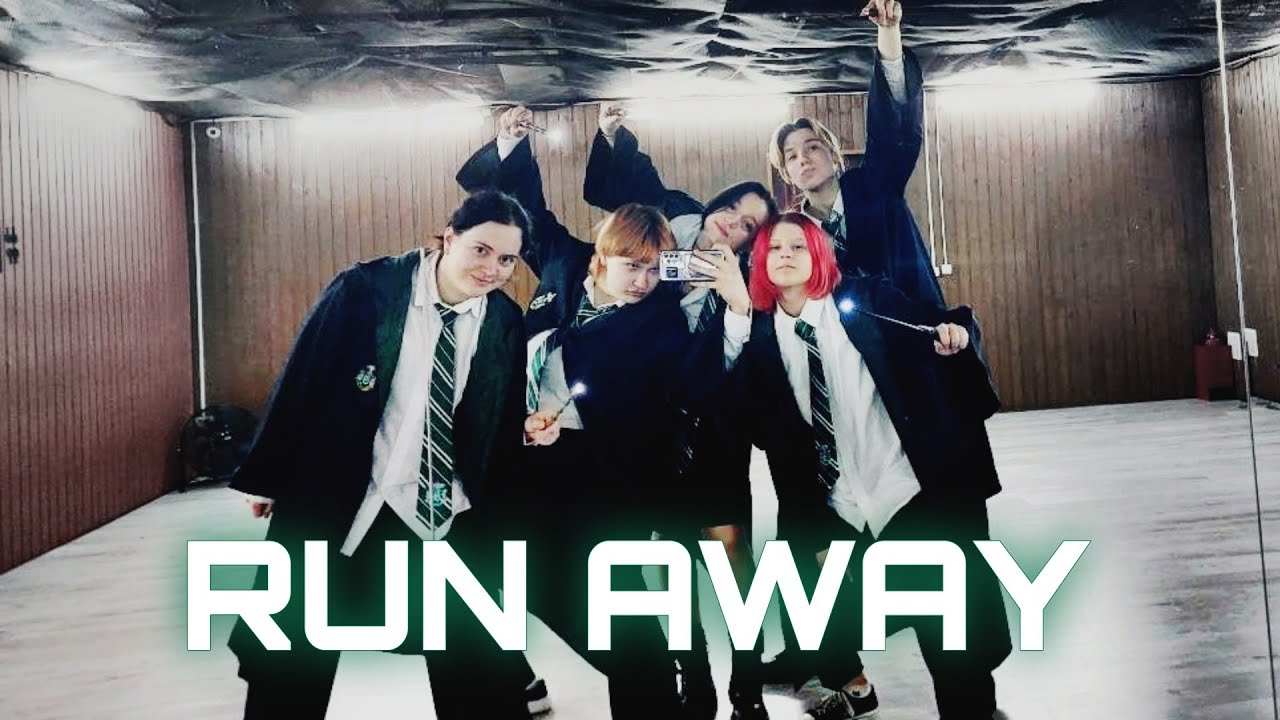 TXT 'RUN AWAY' dance practice cover by FoxFire - YouTube