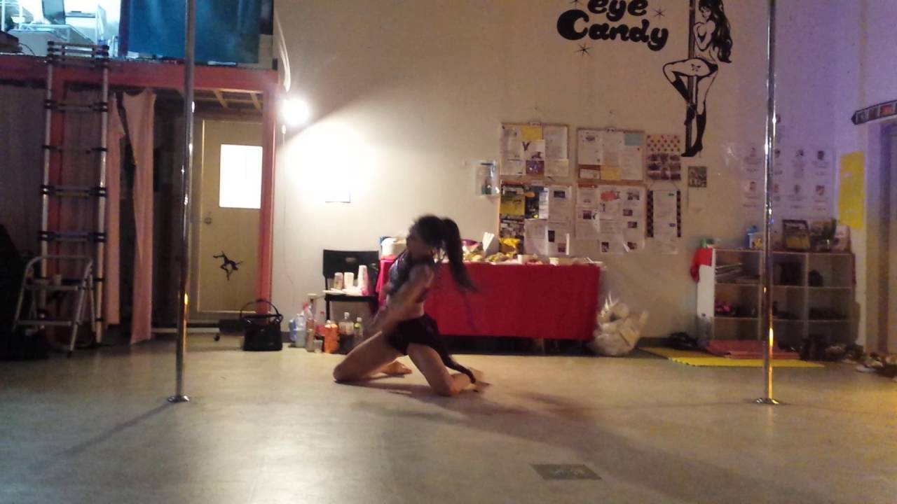 Freestyle performance at Eye candy studio in Tokyo - YouTube