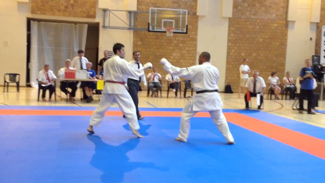 Susumu Asano GBR (Aka) v Sonny Roberts GBR (Shiro) - Final - YouTube