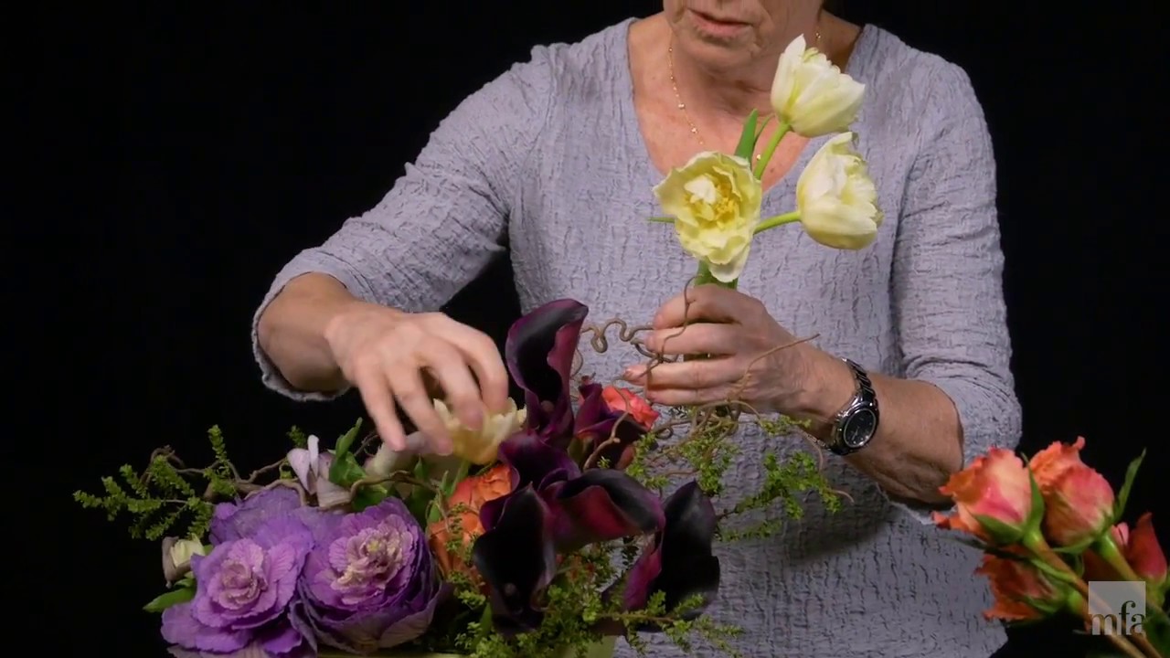 How to Make a Color Block Flower Arrangement - YouTube