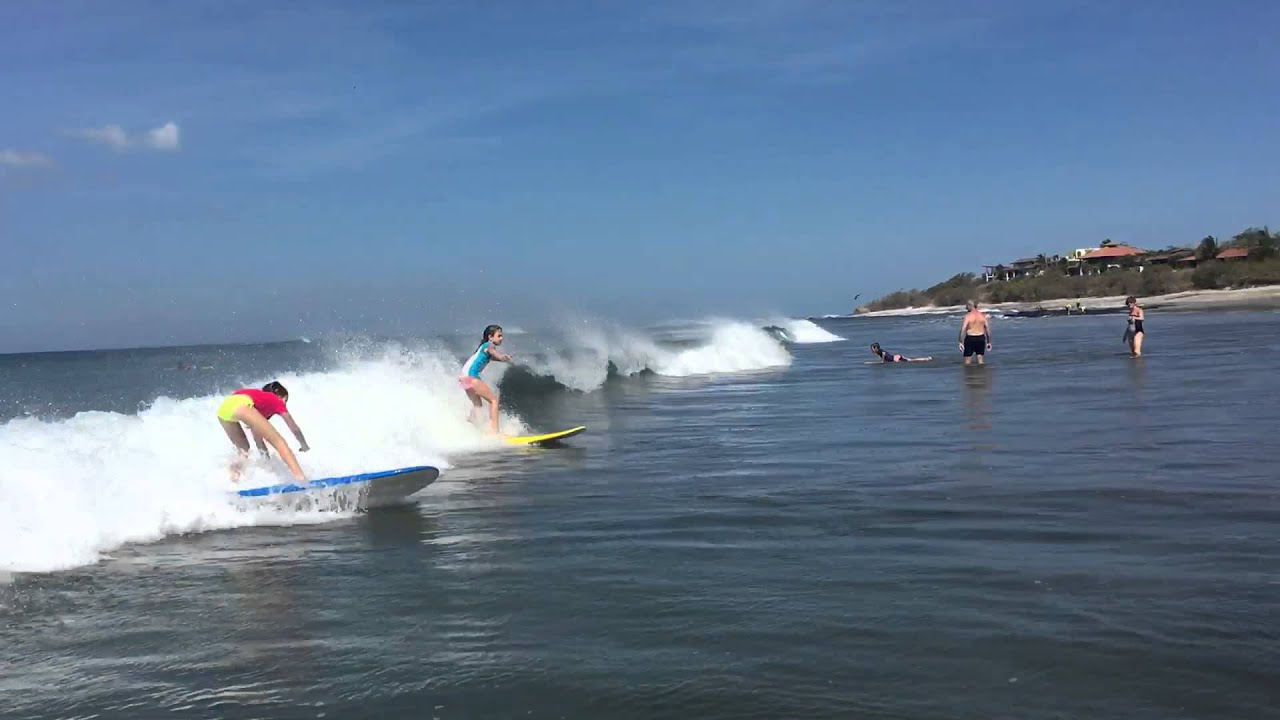 Kaia and Penelope same wave - YouTube