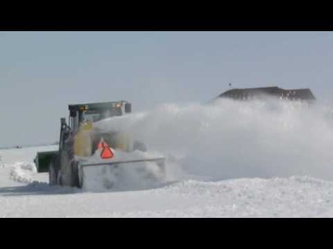 Teamco Inc. Snowblast: Cappers Working & Blowing - YouTube