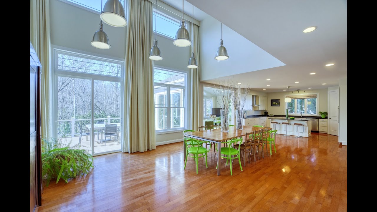 Stunning Vienna home just hit the market at 1702 Irvin Street, Vienna ...