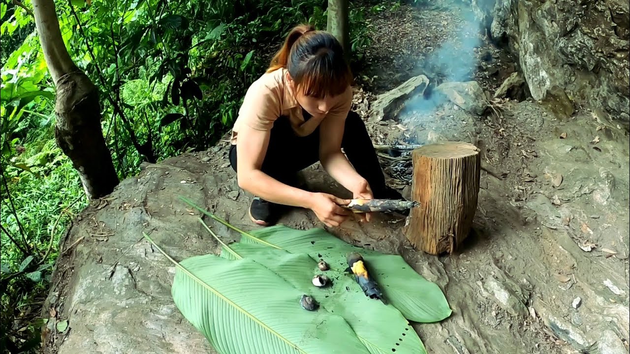 48-hour survival challenge in the jungle, with only a knife, surviving alone; full video - YouTube