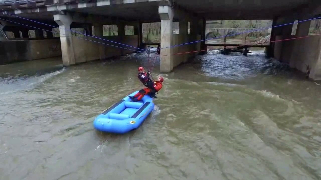 Highline Mid Point Pick off in Swift Water with Hopkinsville Fire ...