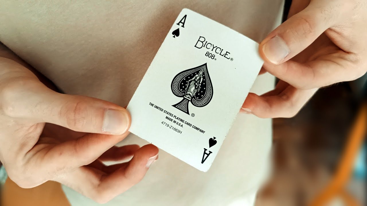 Simple but BRILLIANT card trick IMPOSSIBLE !! Tutorial - YouTube