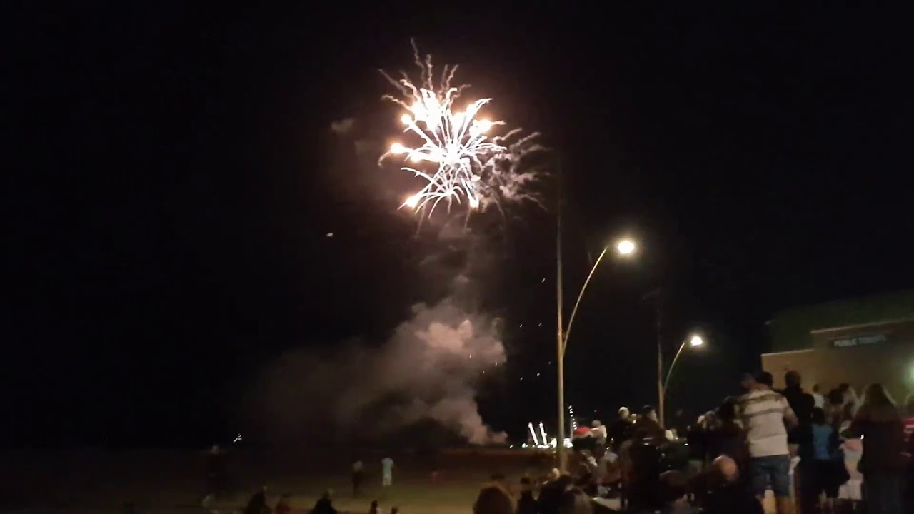 Last Great yarmouth summer fireworks display! - YouTube