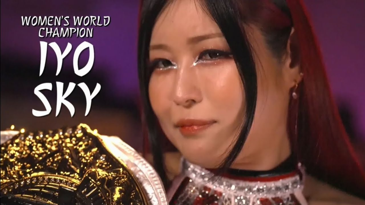 Iyo Sky manda un mensaje a Roxanne Pérez & Giulia - WWE Raw 12/05/2025 ...