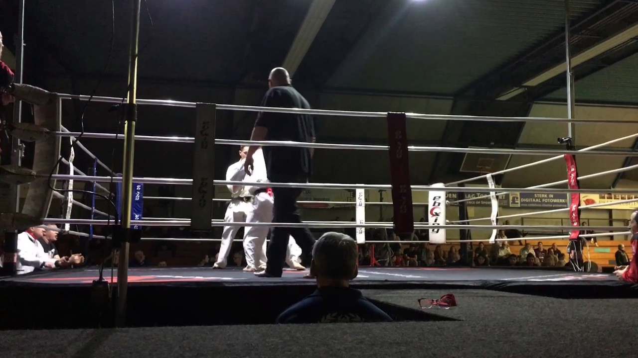 Holland EB 3 Zsiga Zsolt--- Sacha Décosterd - YouTube