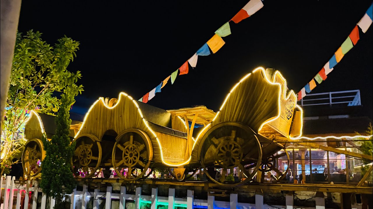 Exploring Pokhara lake side || tourist hub in nepal. Homestay, hub pub ...