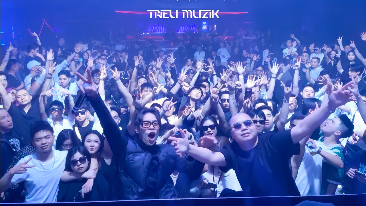 MỘT VÒNG VIỆT NAM - DJ TRIỆU MUZIK x MC MINAMI - SHOW PRAHA SÉC - YouTube