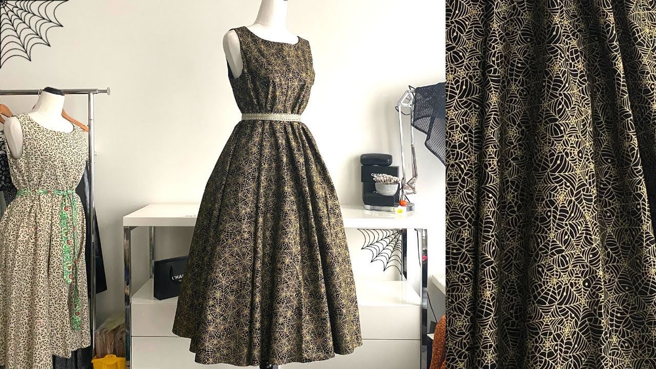 I Made a Vintage Spiderweb-print Dress 🕸️ for Spooky Month 🎃👻 - YouTube