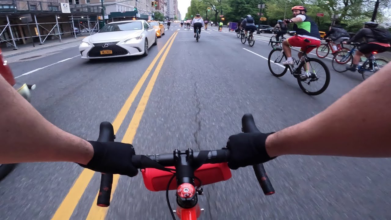Social Cycling NYC : Thursday Night Social Ride 10th Anniversary - YouTube