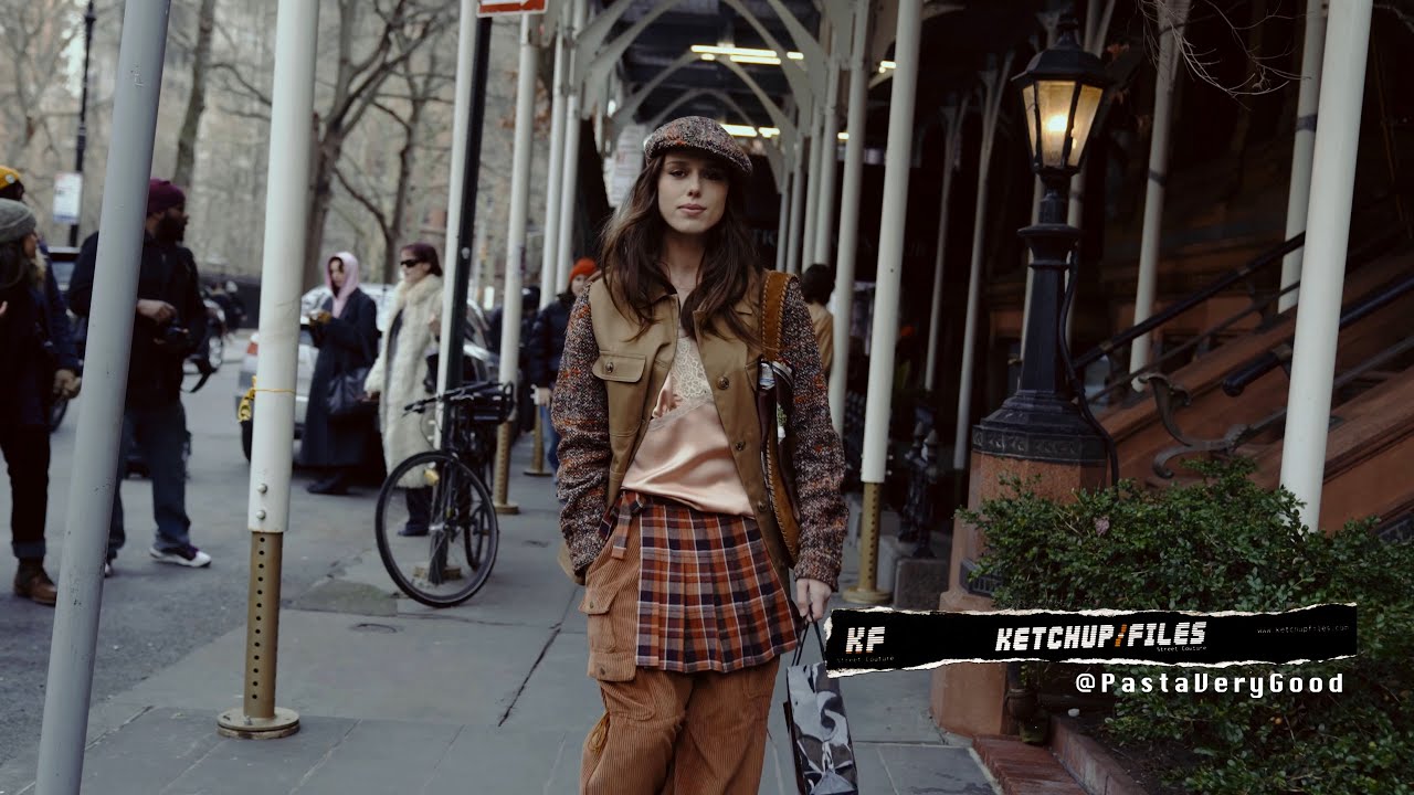 Street Style Lucy Rae Mcfadin Anna Sui FW25 Show New York Fashion Week ...