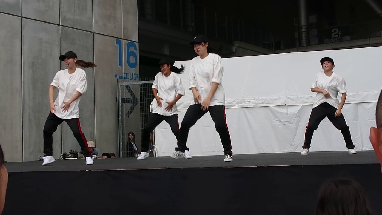 S-Cool dance studio Happy Summer Festa IN 豊田スタジアム - YouTube