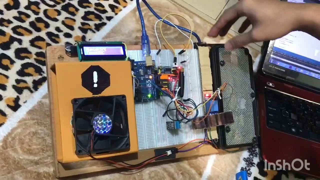TEMPERATURE MONITORING SYSTEM IN SERVER ROOM - YouTube