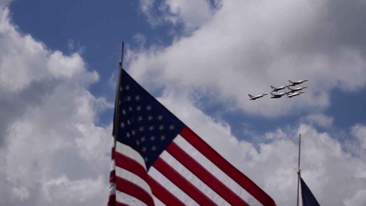 Thunderbird's flyover in Austin Texas - YouTube