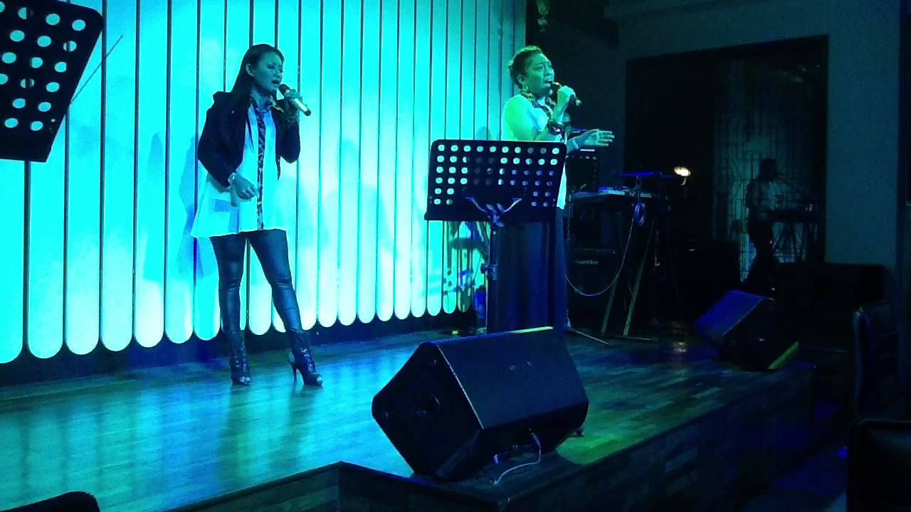 KAU PERGI JUA COVER BY ZAZLEEN ZULKAFLI - YouTube