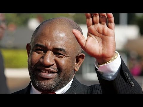 Azali Assoumani sworn-in as Comoros president - YouTube