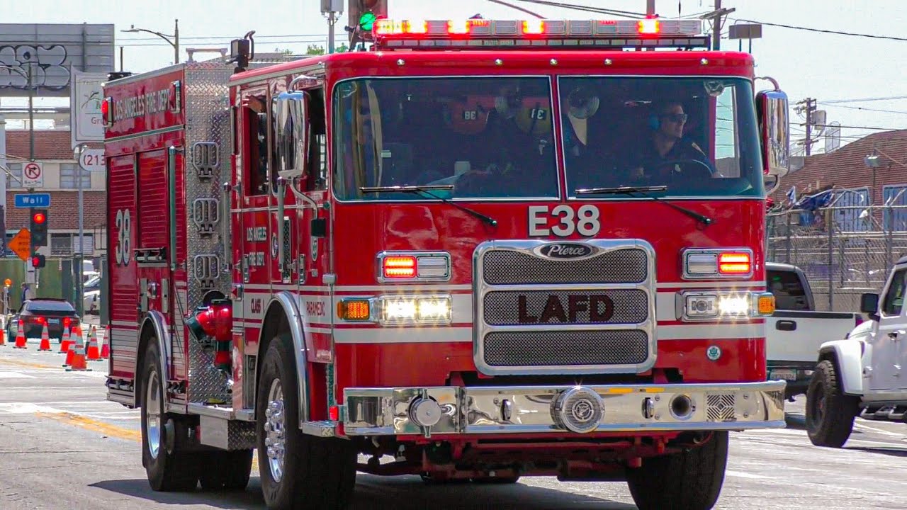 LAFD Engine 38 Responding x2 - YouTube