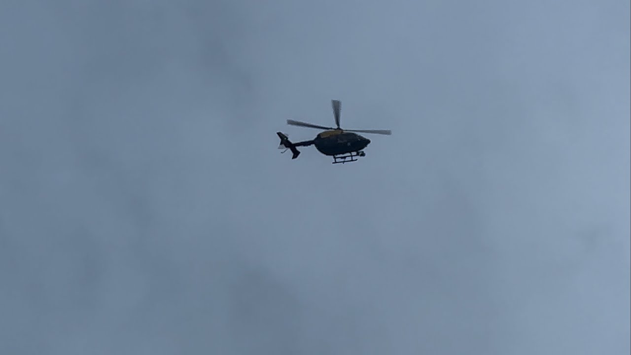NPAS London Eurocopter EC145 [G-MPSC] flying past my house - YouTube