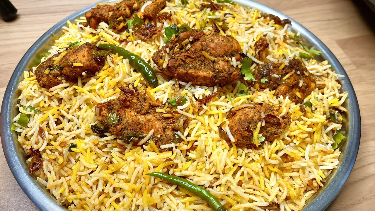 Restaurant Style Boneless Chicken Tikka Biryani Recipe 🔥 Zabardast Most ...