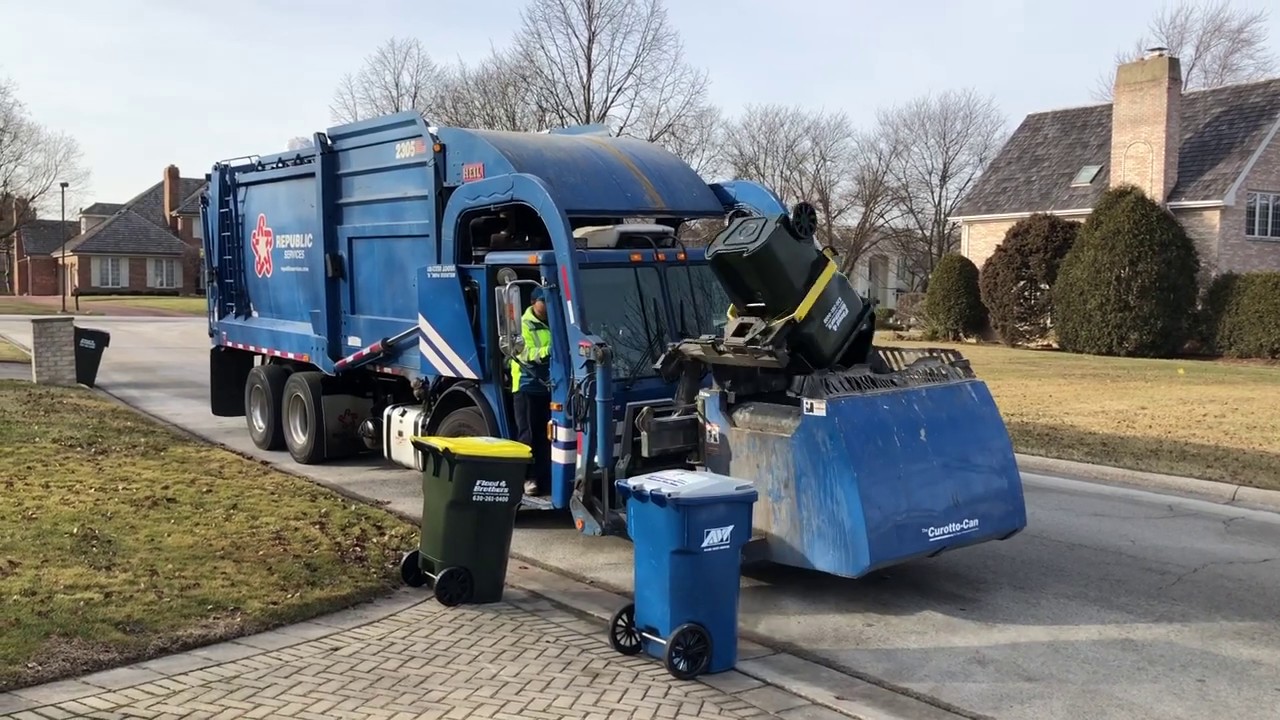 Republic Services Garbage Trucks: Final Day In Oak Brook - YouTube