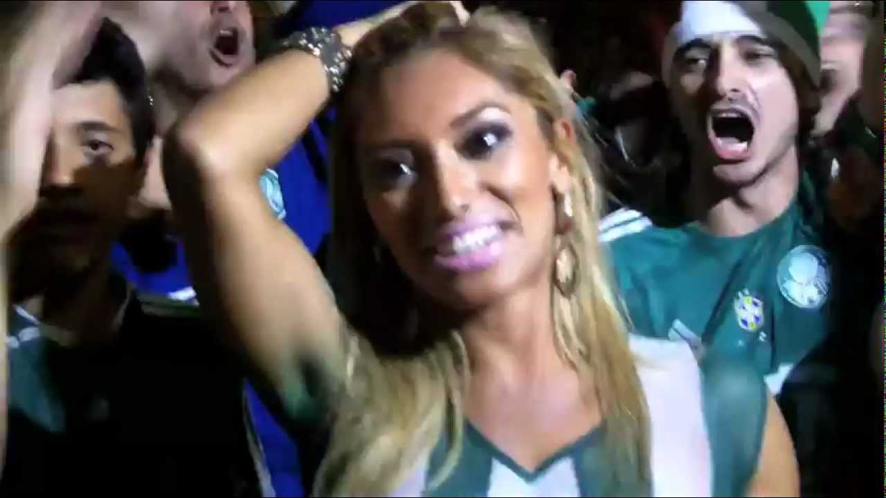 PELADONA DO PALMEIRAS ENCHE A BOLA DA TORCIDA!!! - YouTube