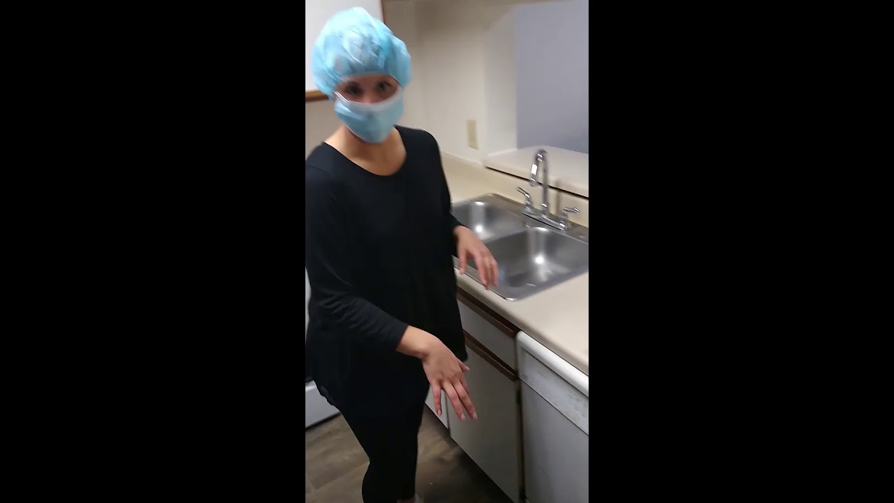 Skill 2: Garbing for Sterile Nonhazardous Compounding (Sara Nino) - YouTube