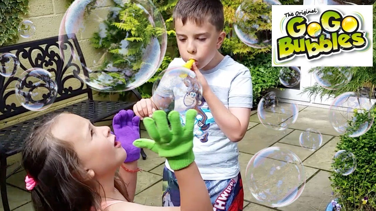 GoGo Bubbles set blowing bubbles forever Magiczne Bańki Mydlane - YouTube