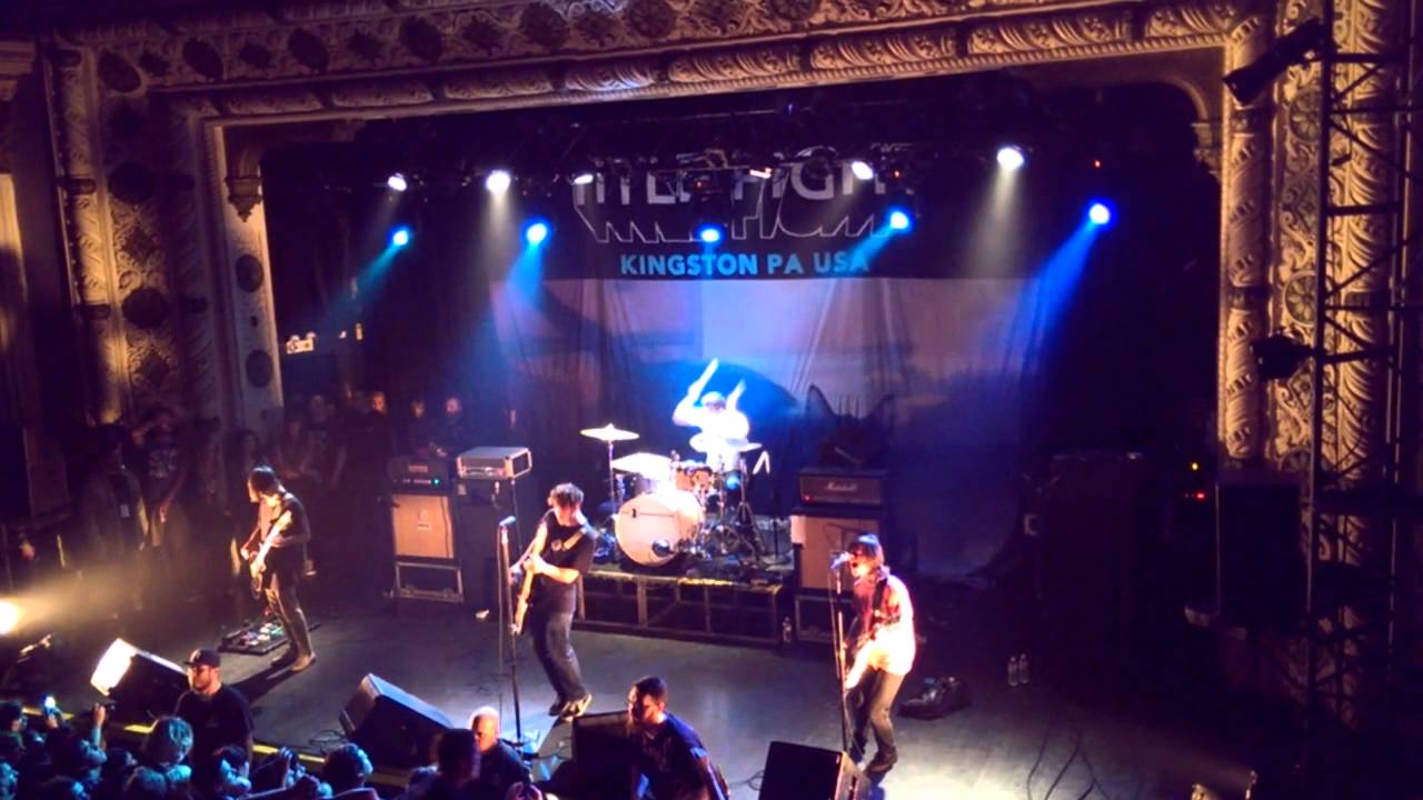 Title Fight - In Between (Live) - YouTube