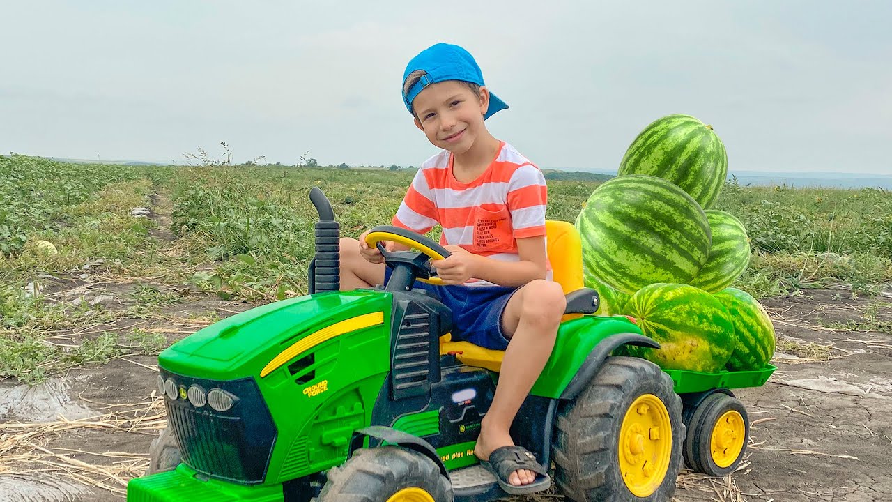 Damian and Darius Play Road signs and watermelon delivery | Kidscoco ...
