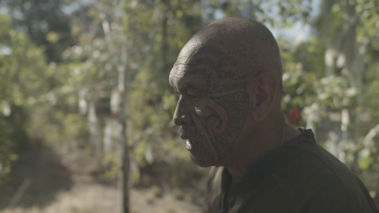 An ancient Maori prayer by elder Matua from the Aniwa Council - YouTube