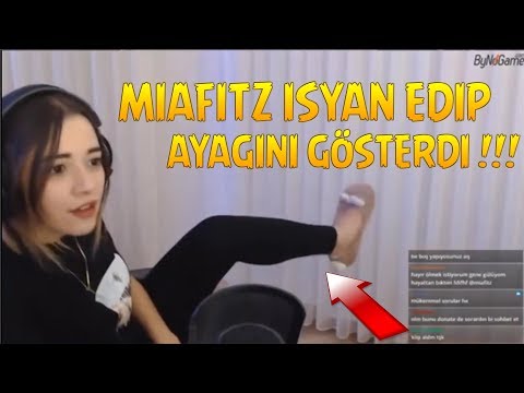 MiaFitz İsyan Ederek Ayağını Gösteriyor (Ayağını Göstersene)